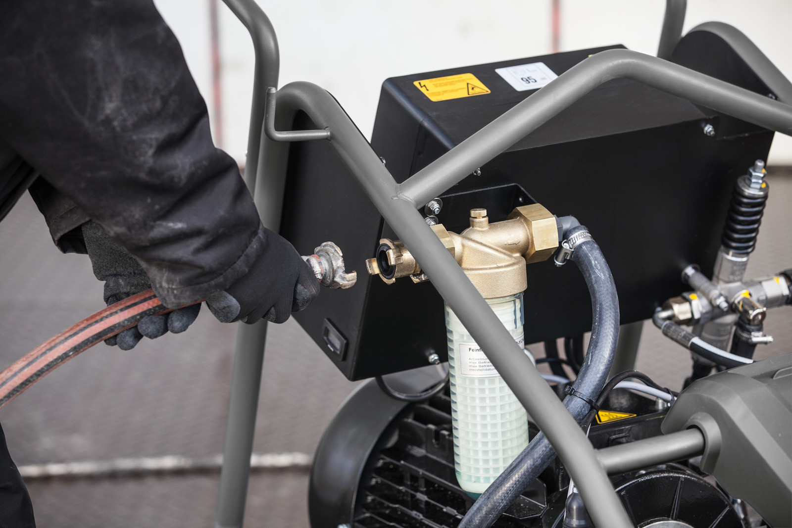 Aparat de spalat cu presiune KARCHER HD 9/50 Ge Cage, 16 KW, Benzina - Global Tech Romania